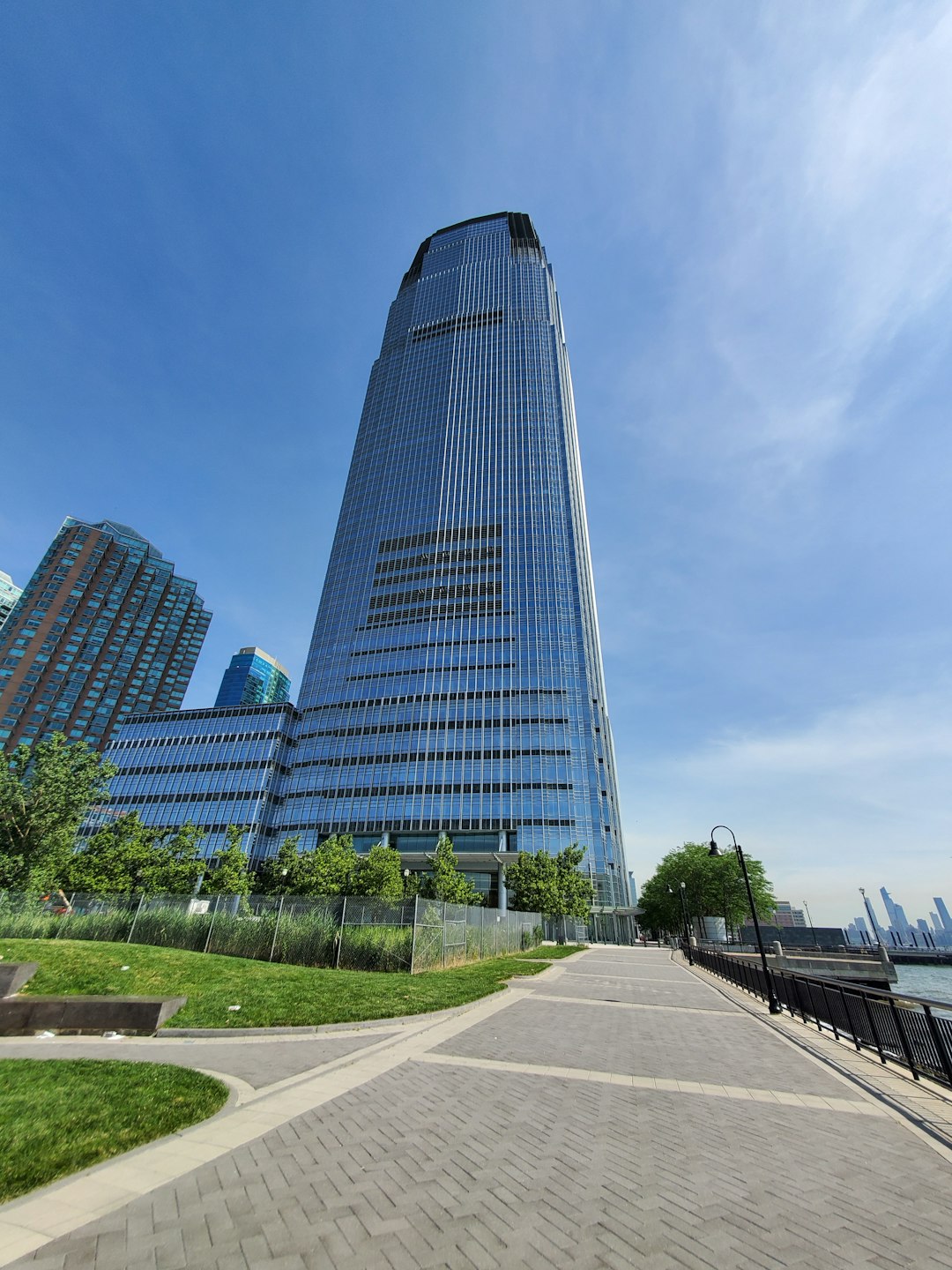 Goldman Sachs Lowers S&P 500 Target Amid Market Pullback | FMP